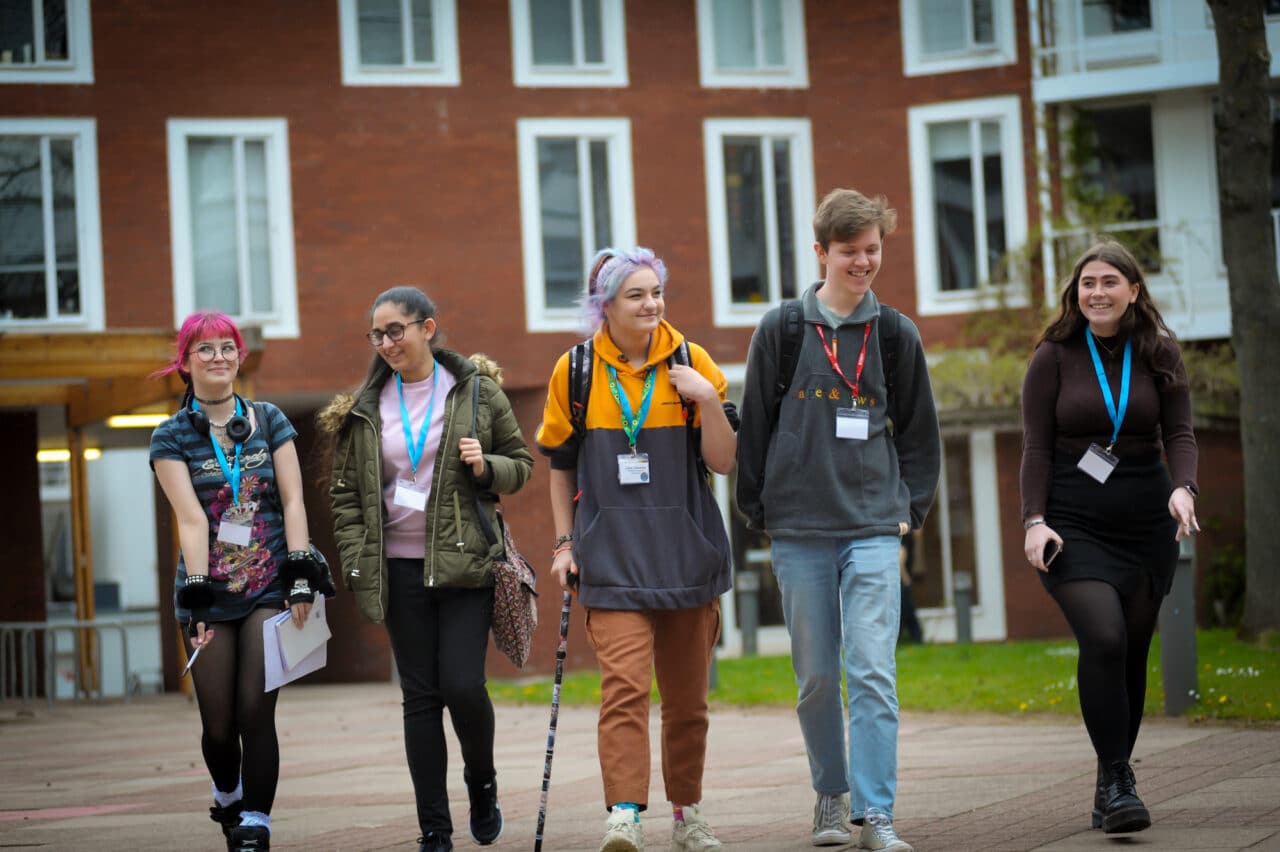 Am I eligible? - Sutton Trust Pathways